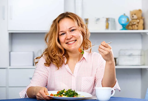 Your Guide to Balanced Postpartum Diet Chart for New Moms – Glo Mama